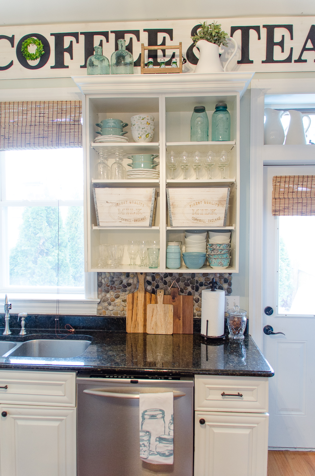 Spring Home Tour: 9 Tips for Effortless Spring Decorating