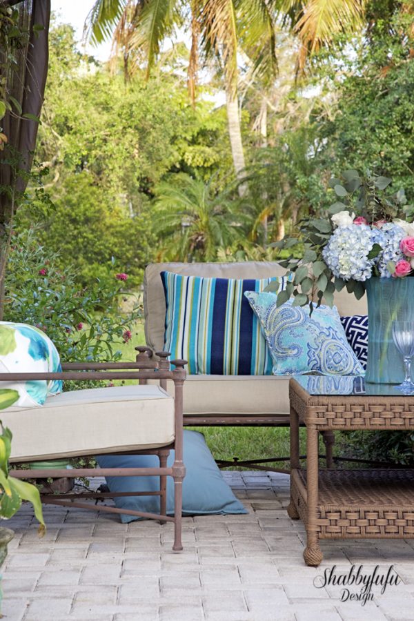 20 Beautiful Spring Porch and Patio Ideas