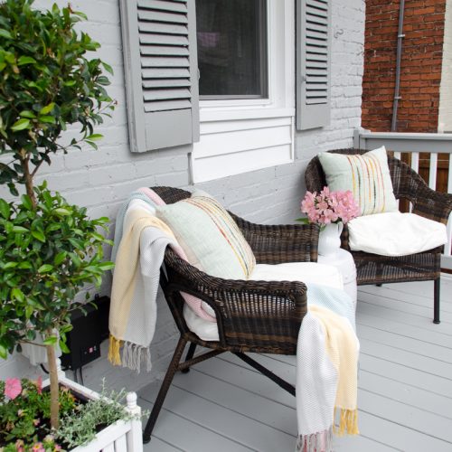 20 Beautiful Spring Porch and Patio Ideas | Home Stories A to Z