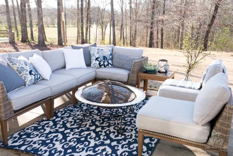 How to Create a Beautiful Outdoor Living Space