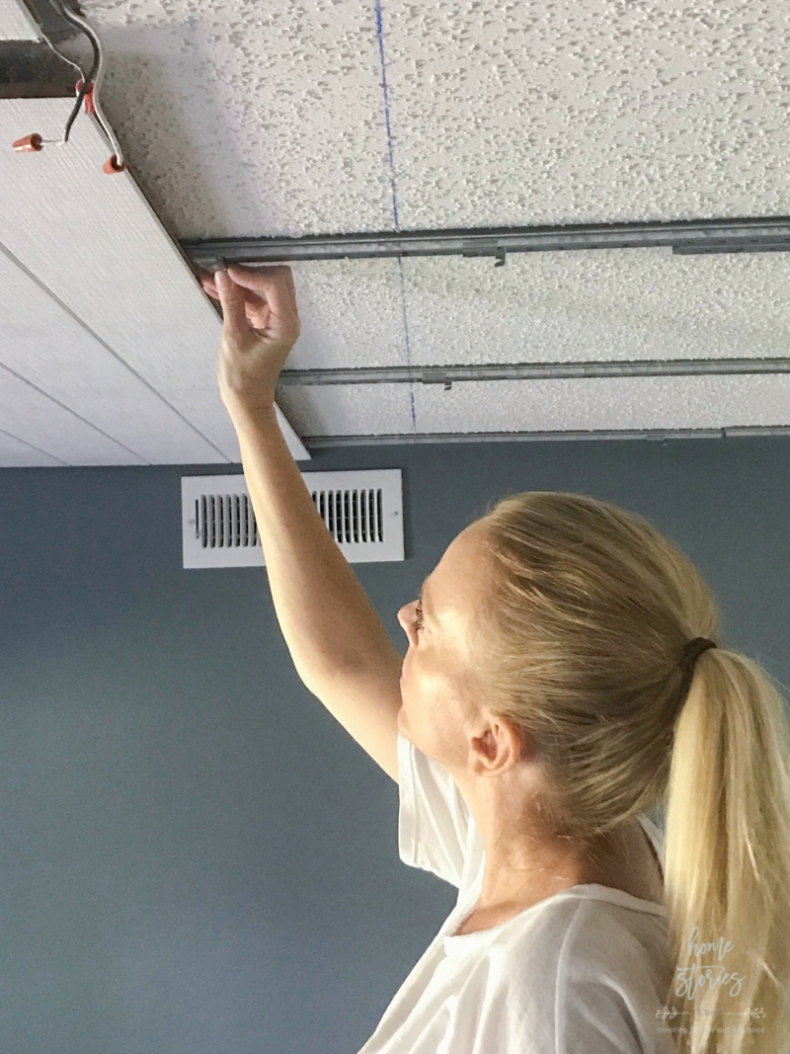 How to Cover a Popcorn Ceiling