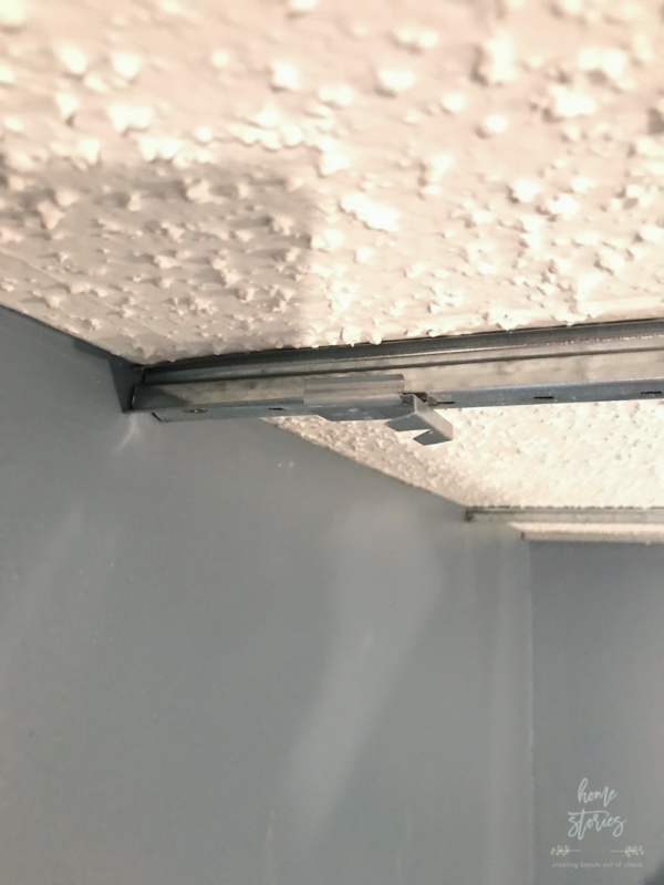 How to Cover a Popcorn Ceiling