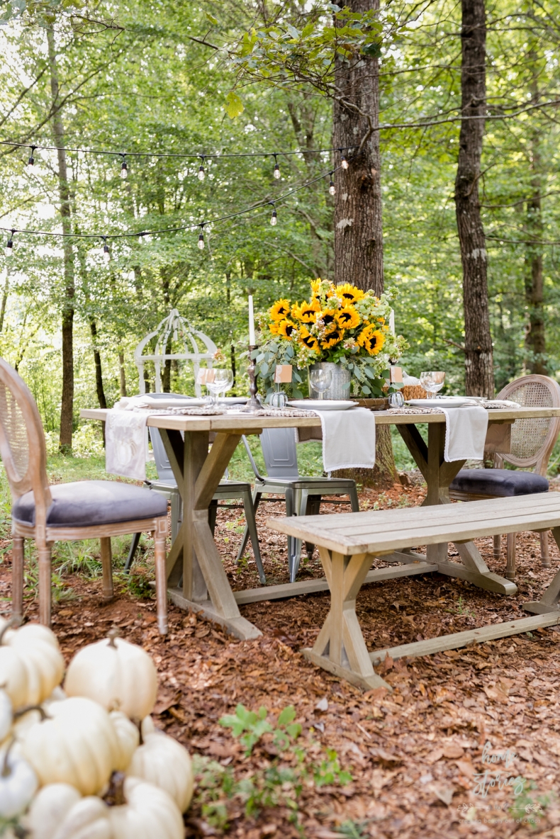 5 Outdoor Entertaining Tips to Creating a Gorgeous Fall Tablescape