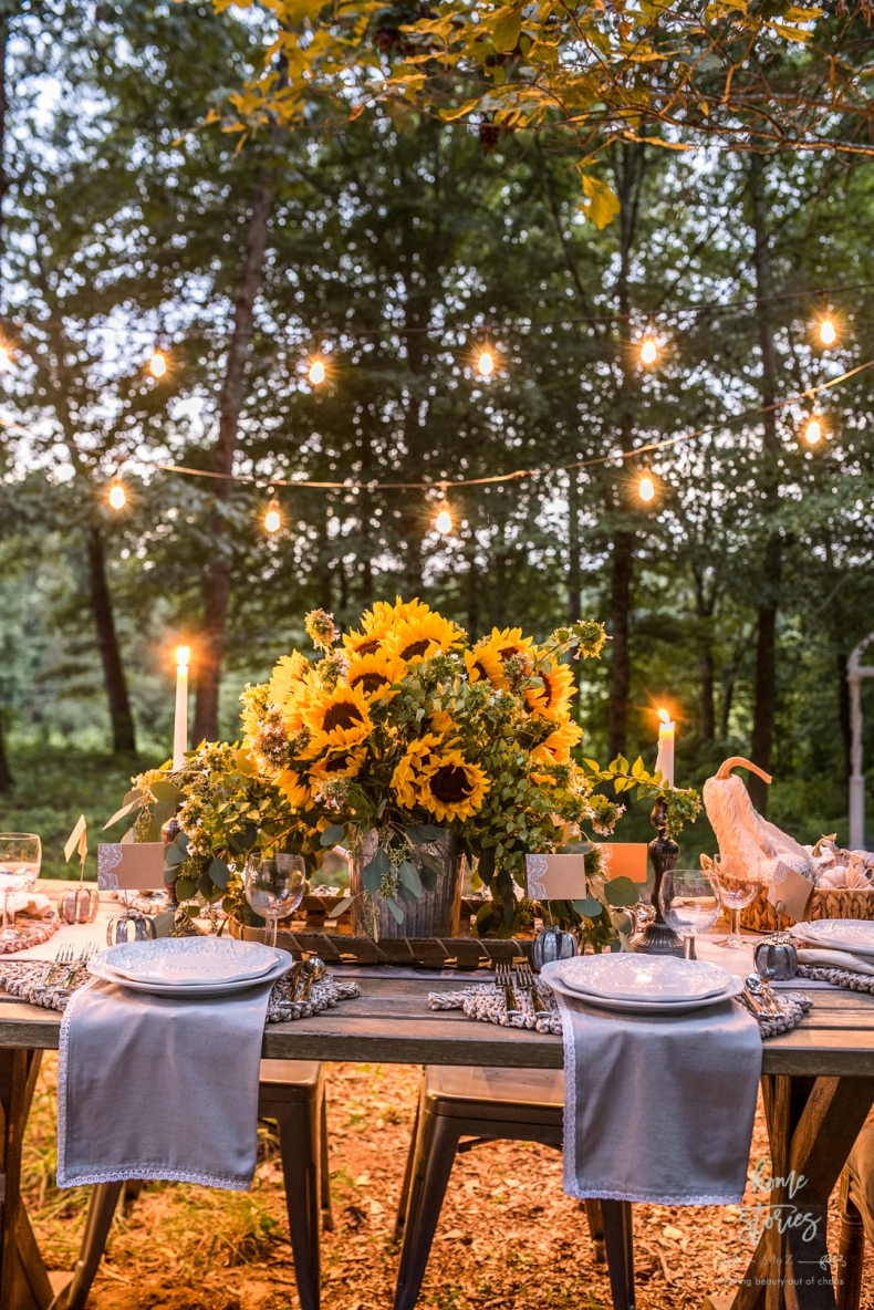 5 Outdoor Entertaining Tips to Creating a Gorgeous Fall Tablescape