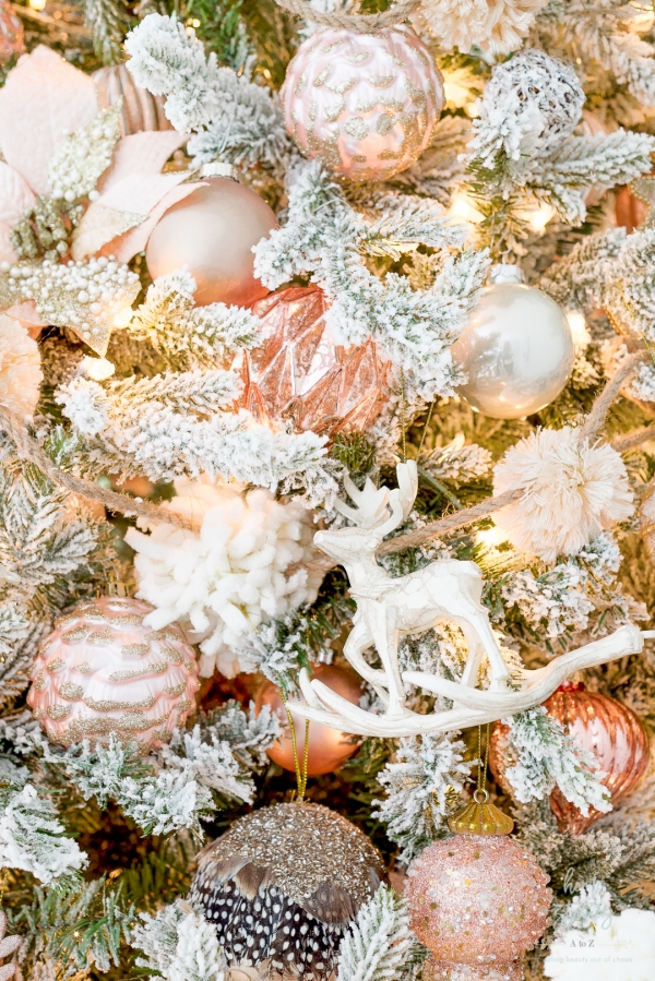 How to Decorate a Christmas Tree Like a Designer (Step by Step Video)