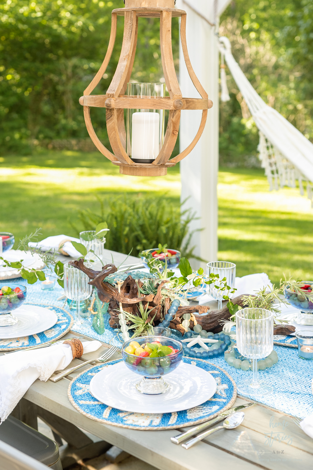 Outdoor Entertaining | How to Create a Beautiful Coastal Outdoor Table ...