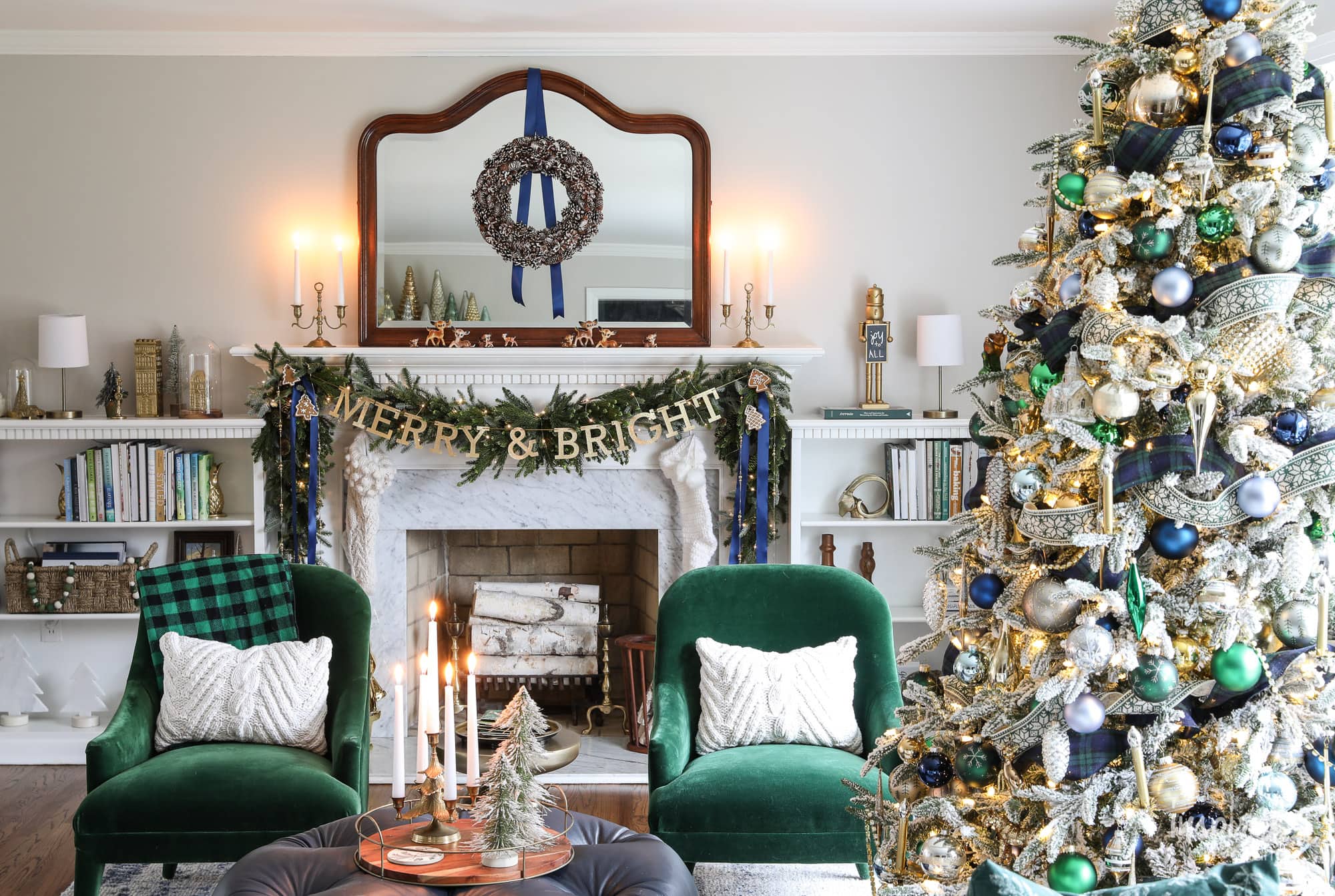 Christmas Decor Ideas: Christmas Living Room, Family Room, and Den ...